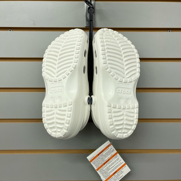 CROCS | Shoes | Womens Classic White Crocs | Poshmark